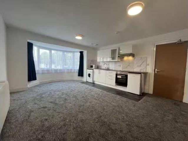1 bedroom flat for rent in Upland Road, Selly Park, Birmingham.