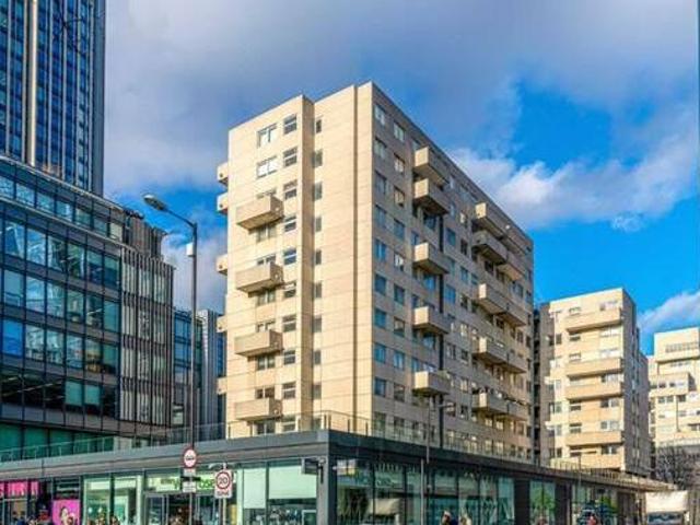 1 bedroom flat for rent in Upper Ground Southbank SE1