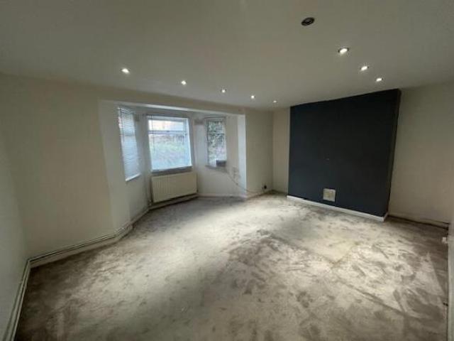 1 bedroom flat for rent in Upper Grove, South Norwood, London, SE25