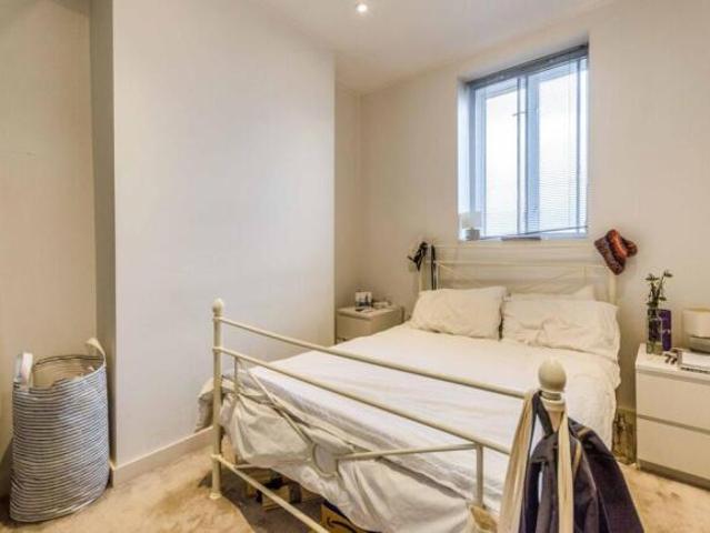 1 bedroom flat for rent in Upper Street, Islington, London, N1