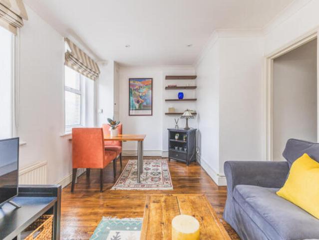 1 bedroom flat for rent in Upper Street, London, N1