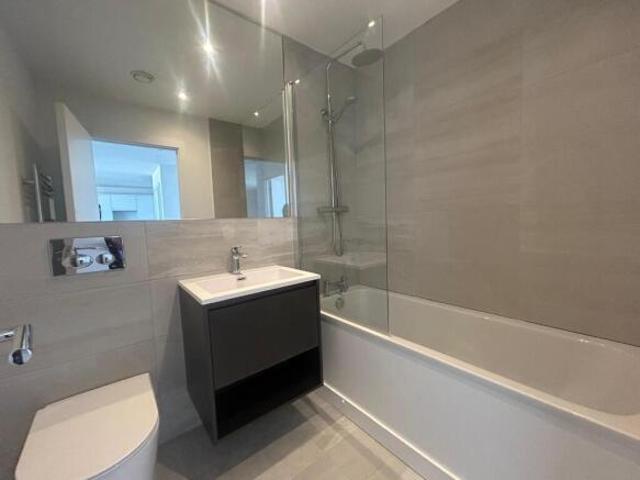 1 bedroom flat for rent in Upperton Road, Eastbourne, East Sussex, BN21