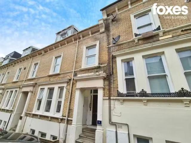 1 bedroom flat for rent in Verulam Place, Bournemouth, Dorset.