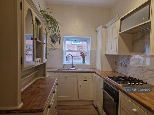 1 bedroom flat for rent in Vermont Road, London, SE19