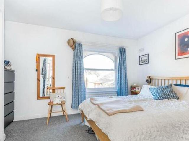 1 Bedroom Flat For Rent In Victoria Park, London