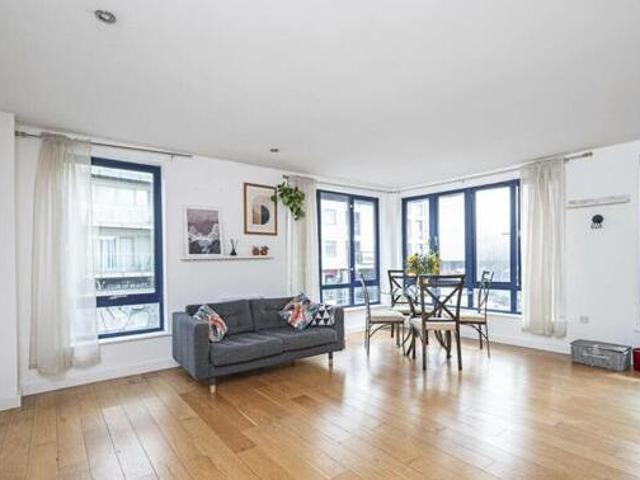 1 Bedroom Flat For Rent In Victoria Park, London