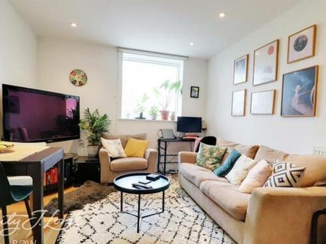 1 Bedroom Flat For Rent In Victoria Park
