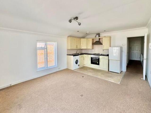 1 bedroom flat for rent in Victoria Road North, Southsea, PO5