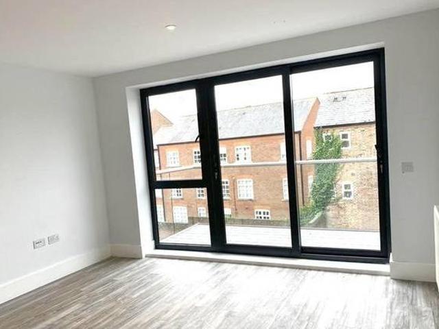 1 bedroom flat for rent in Victoria Street St Albans AL1