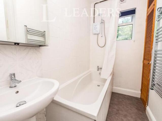 1 bedroom flat for rent in Victoria Street, St. Albans, AL1