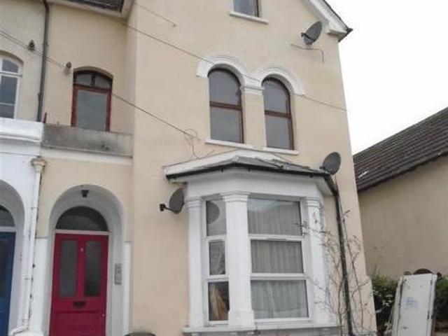 1 bedroom flat for rent in Vicarage Road Rochester ME2