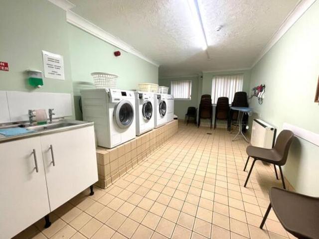 1 bedroom flat for rent in Viscount Court Retirement living, BH5