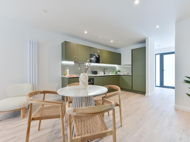 1 Bedroom Flat for Rent in Wandle Place | Foxtons