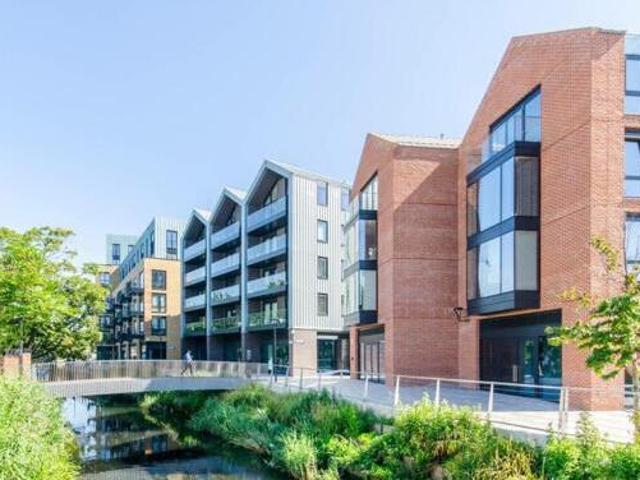 1 Bedroom Flat For Rent In Wandsworth Town, London