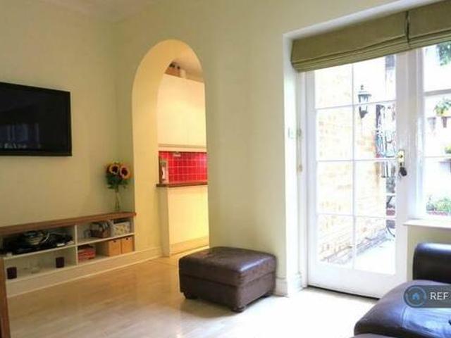 1 bedroom flat for rent in Wadeson Street London E2