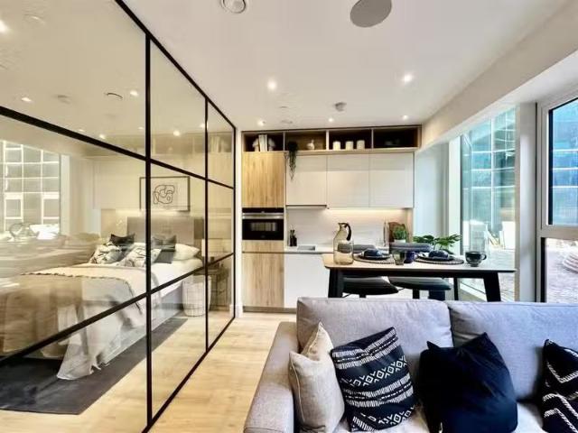 1 bedroom flat for rent in Walton S, Aylesbury, HP21