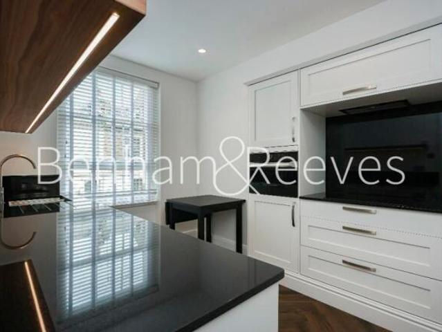 1 bedroom flat for rent in Walton Street, London, SW3