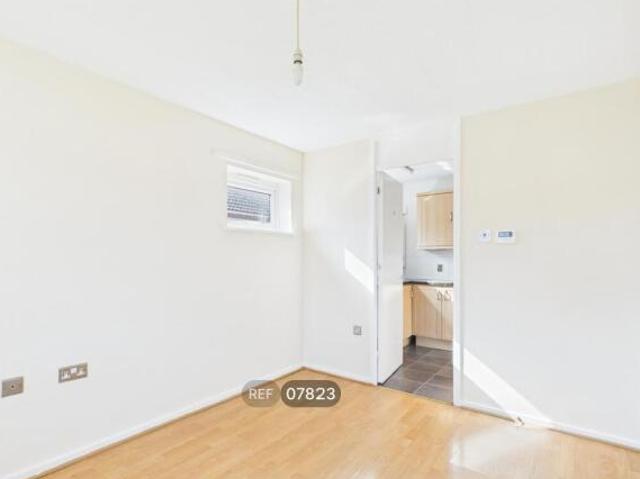 1 bedroom flat for rent in Walton Park, Peterborough, PE4 6ZA, PE4