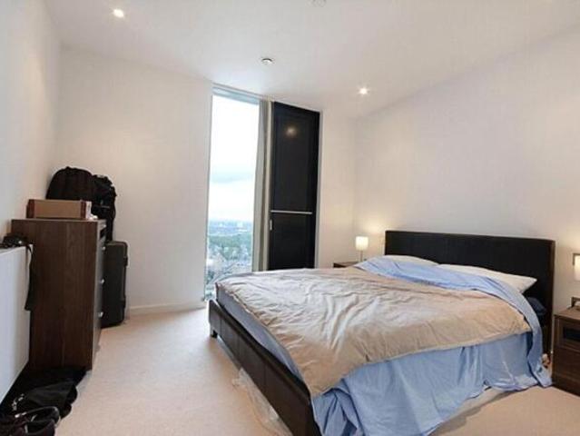 1 bedroom flat for rent in Walworth Road, Elephant and Castle, London, SE1
