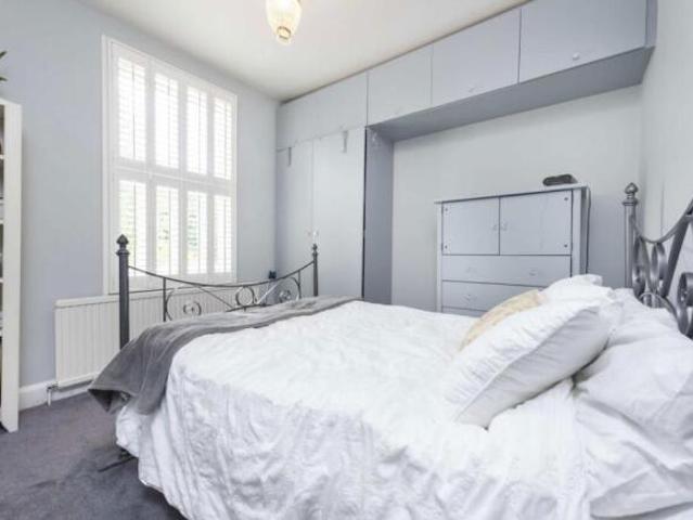 1 bedroom flat for rent in Waldegrave Road, Teddington, TW11