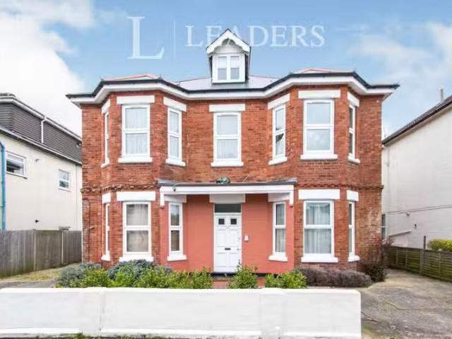 1 bedroom flat for rent in Walpole Road, Bournemouth, BH1