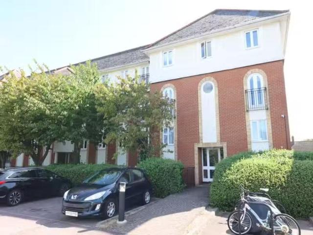 1 bedroom flat for rent in Walsingham Close, Hatfield, Hertfor.