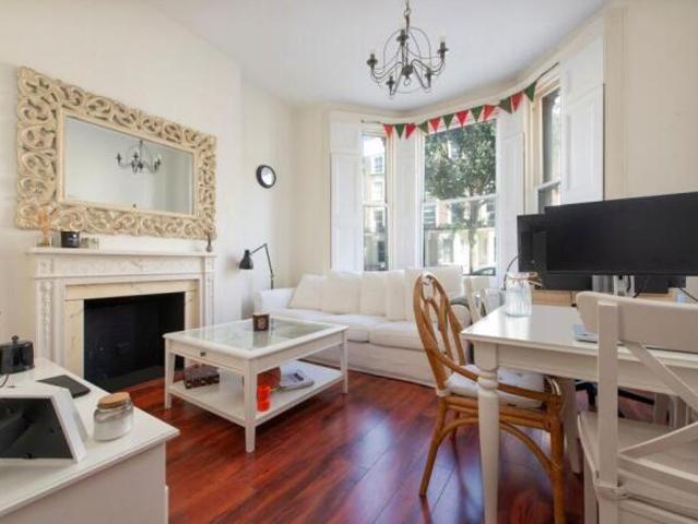 1 bedroom flat for rent in Warwick Avenue, Maida Vale, W9
