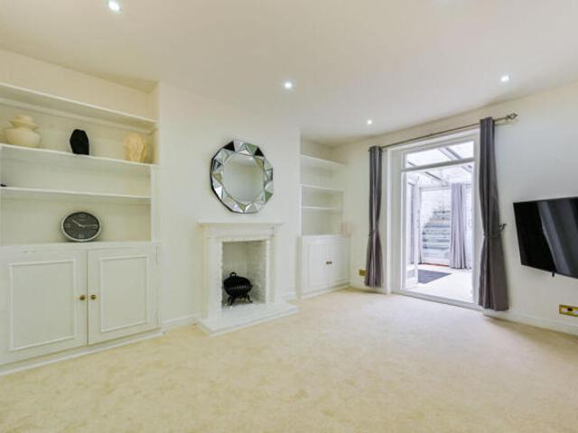 1 bedroom flat for rent in Warwick Gardens, High Street Kensington, London, W14
