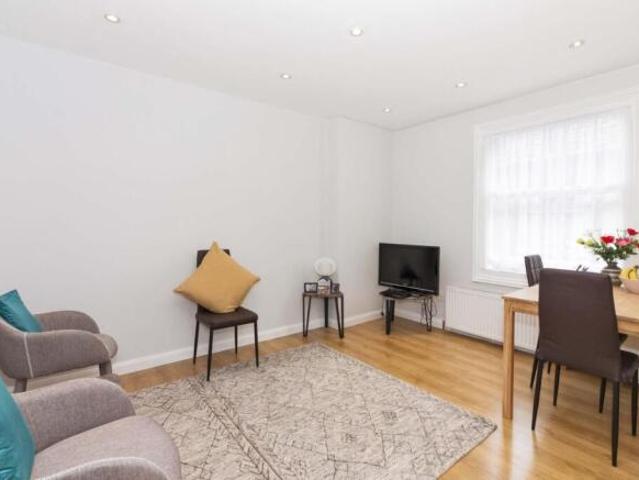 1 bedroom flat for rent in Warwick Gardens, Worthing, BN11