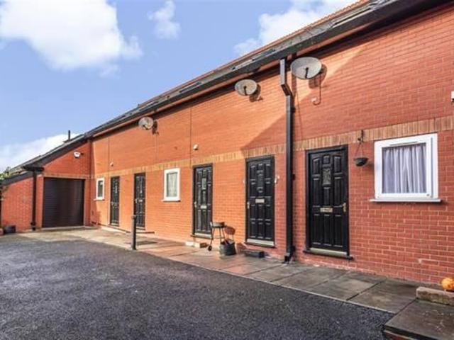 1 bedroom flat for rent in Warburton Place Atherton M46 0EQ M46