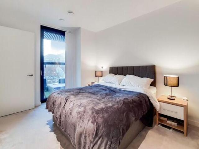 1 bedroom flat for rent in Wardian London, Canary Wharf, London, E14