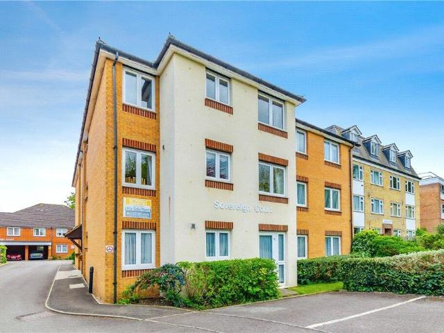 1 bedroom retirement property for rent in Warham Road, CR2