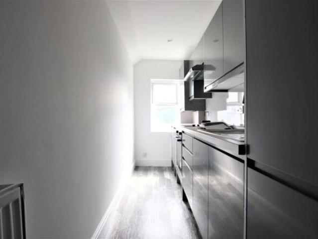 1 bedroom flat for rent in Warminster Road, London, SE25
