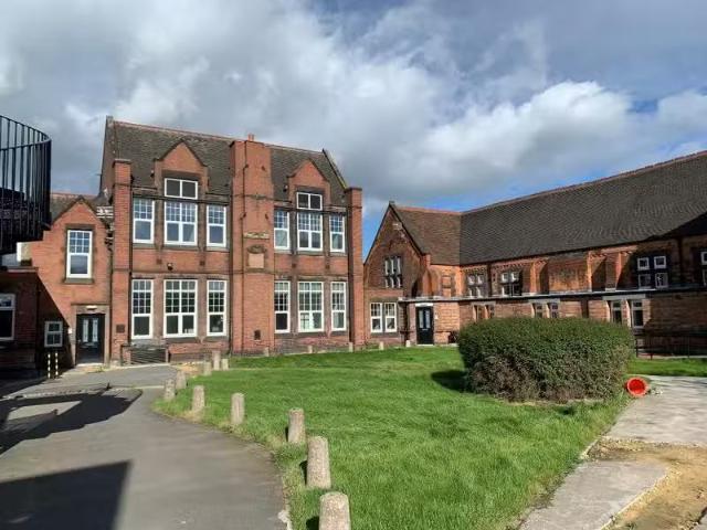 1 bedroom flat for rent in Waterloo Street, Burton On Trent, D.