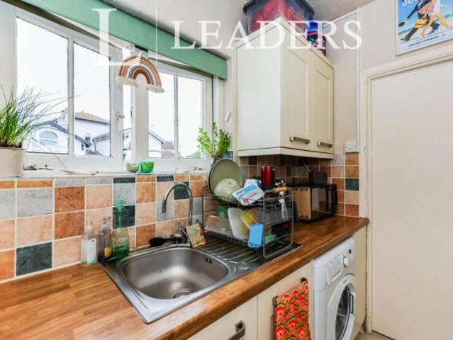 1 bedroom flat for rent in Waverley Road, Southsea, PO5