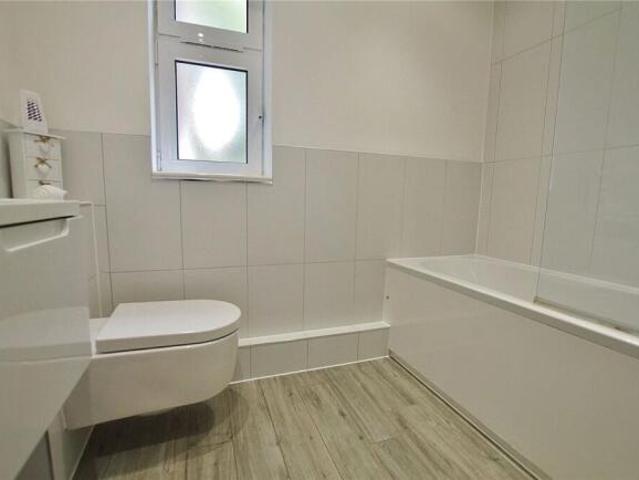 1 bedroom flat for rent in WD18, Watford, WD18