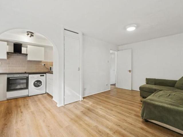 1 bedroom flat for rent in Wedmore Gardens, London, N19