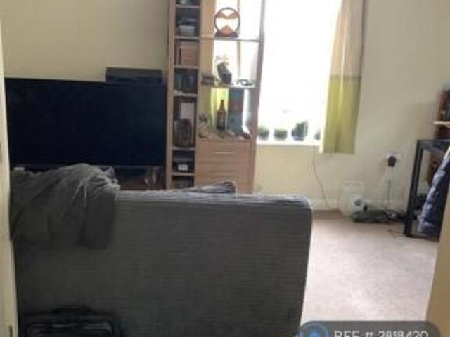 1 bedroom flat for rent in Wellingborough Road, Northampton, NN1
