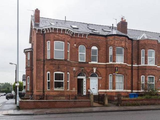 1 bedroom flat for rent in Wellington Road North Heaton Chapel SK4