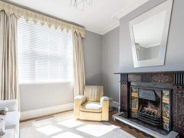 1 Bedroom Flat For Rent In West Brompton, London