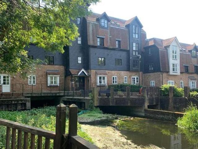 1 Bedroom Flat For Rent In West Drayton, Middlesex
