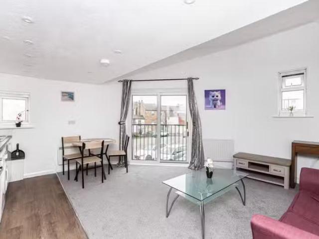 1 bedroom flat for rent in West Hill Place, Bournemouth, BH2 5.