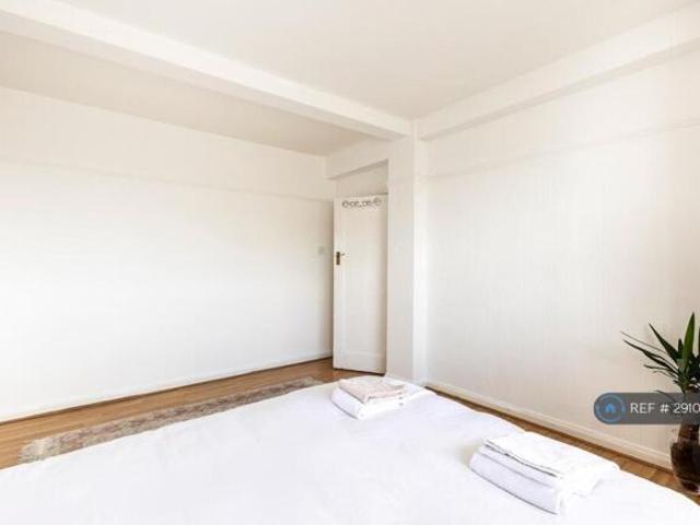 1 bedroom flat for rent in West Kensington Court, London, W14
