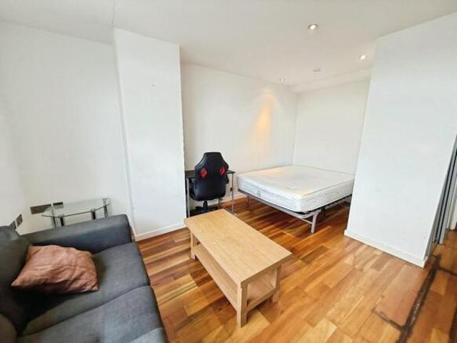 1 bedroom flat for rent in West Point, Wellington Street, Leeds, West Yorkshire, LS1