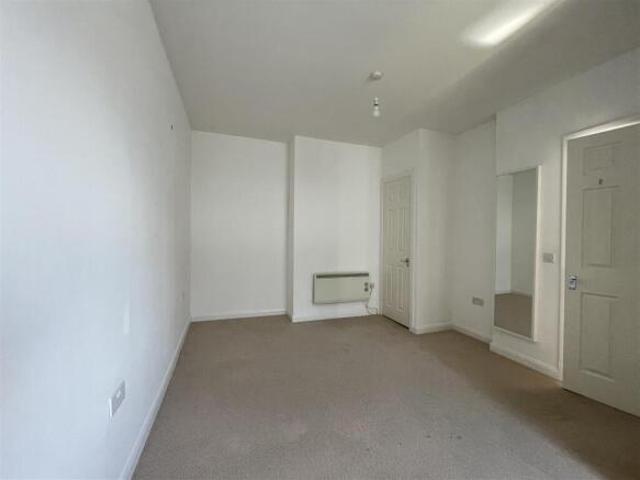 1 bedroom flat for rent in West Street, Bristol, BS3