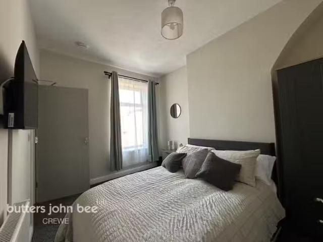 1 bedroom flat for rent in West Street, CREWE, CW1