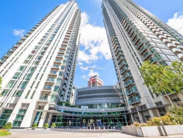 1 bedroom flat for rent in West Tower, 1 Pan Peninsula Square, Canary Wharf, London, E14