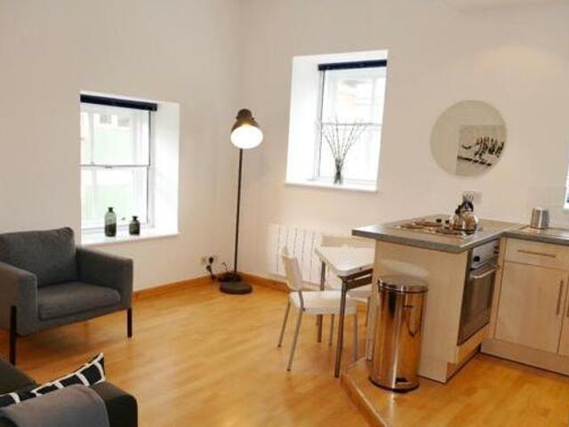 1 Bedroom Flat For Rent In West Yorkshire, Uk