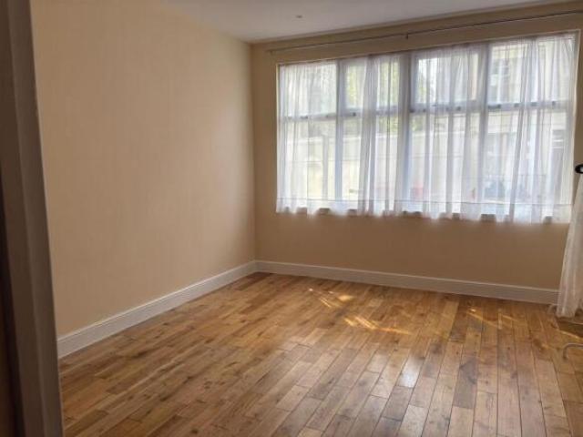 1 bedroom flat for rent in Westbourne Road, N7
