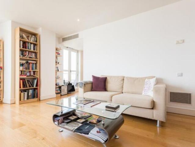 1 bedroom flat for rent in Westferry Circus, Canary Wharf, E14